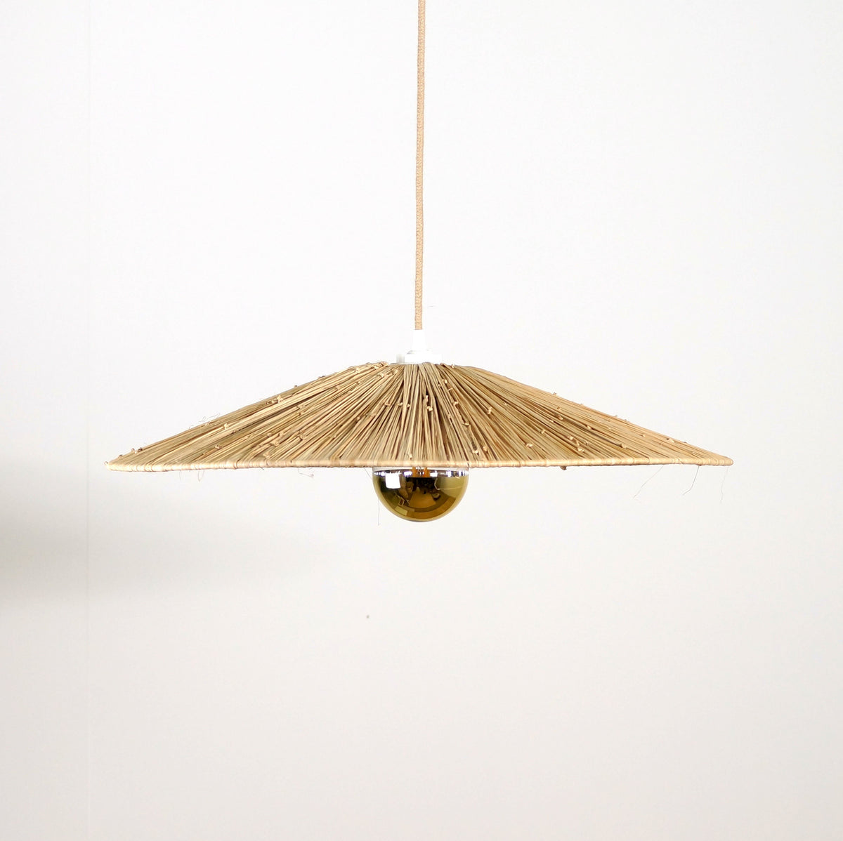 Suspension plate en raphia, luminaire naturel| Bohome Living